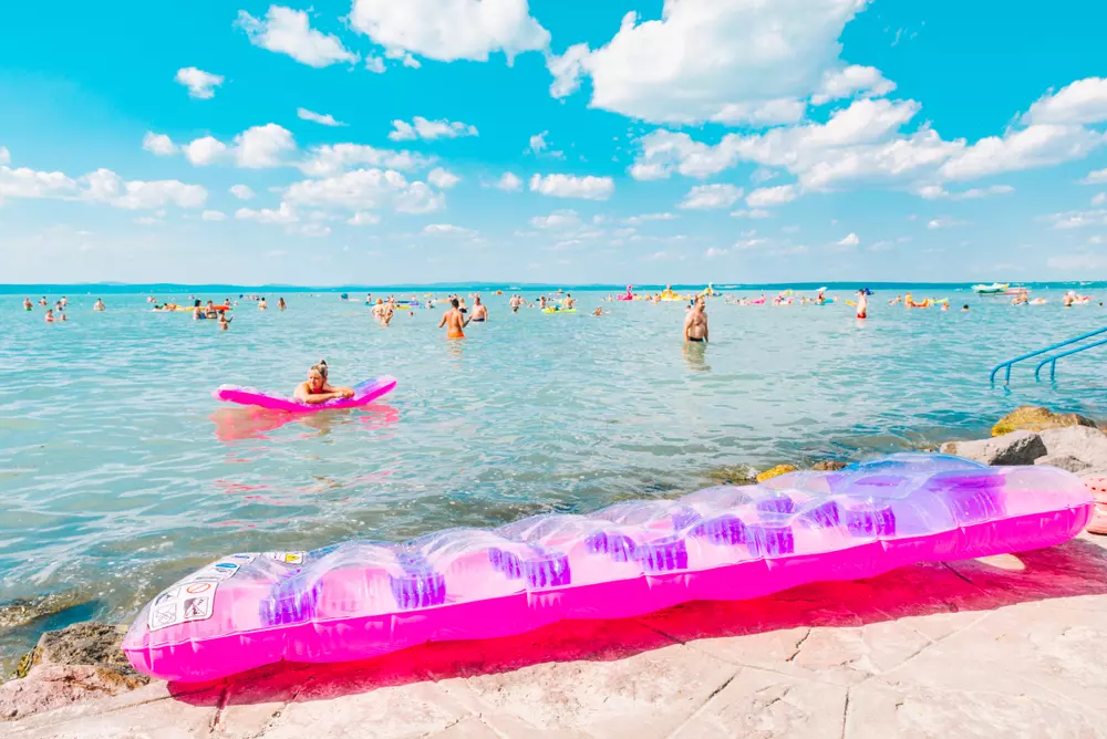 Önálló kiadó nyaralók a Balatonnál – Közel a vízpart, távol a tömeg ...