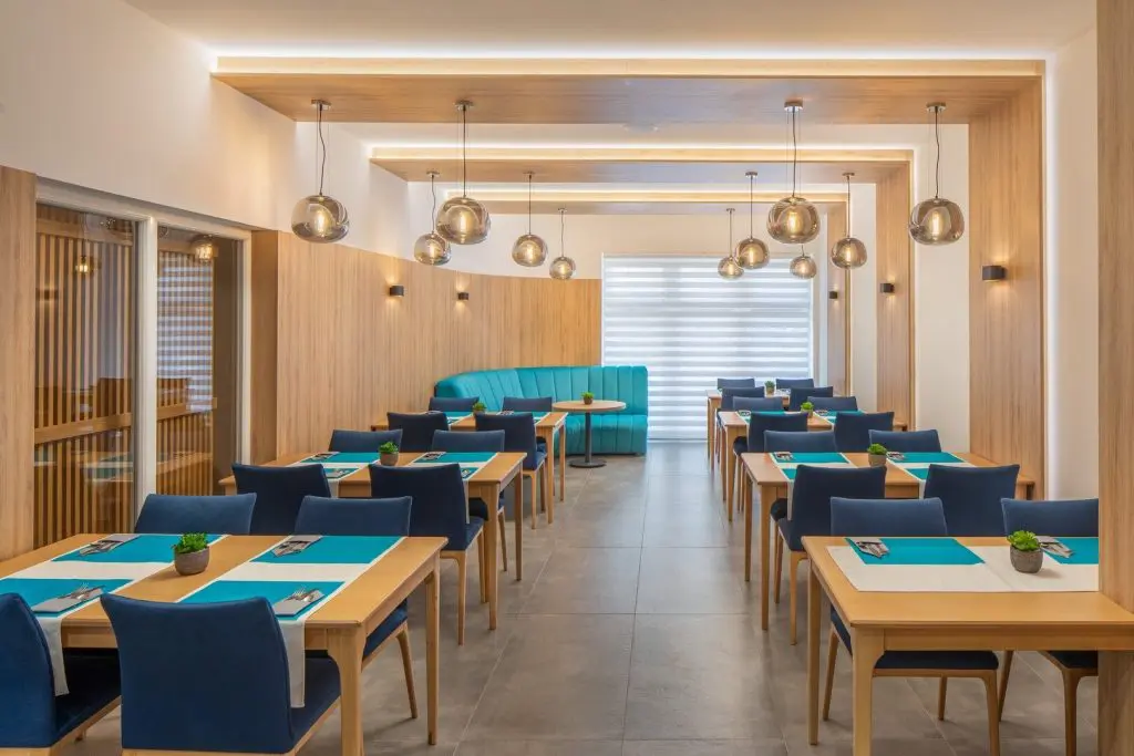 Tó közepére épült, mesebeli wellness szálloda: Sziget Hotel****, ahol ...