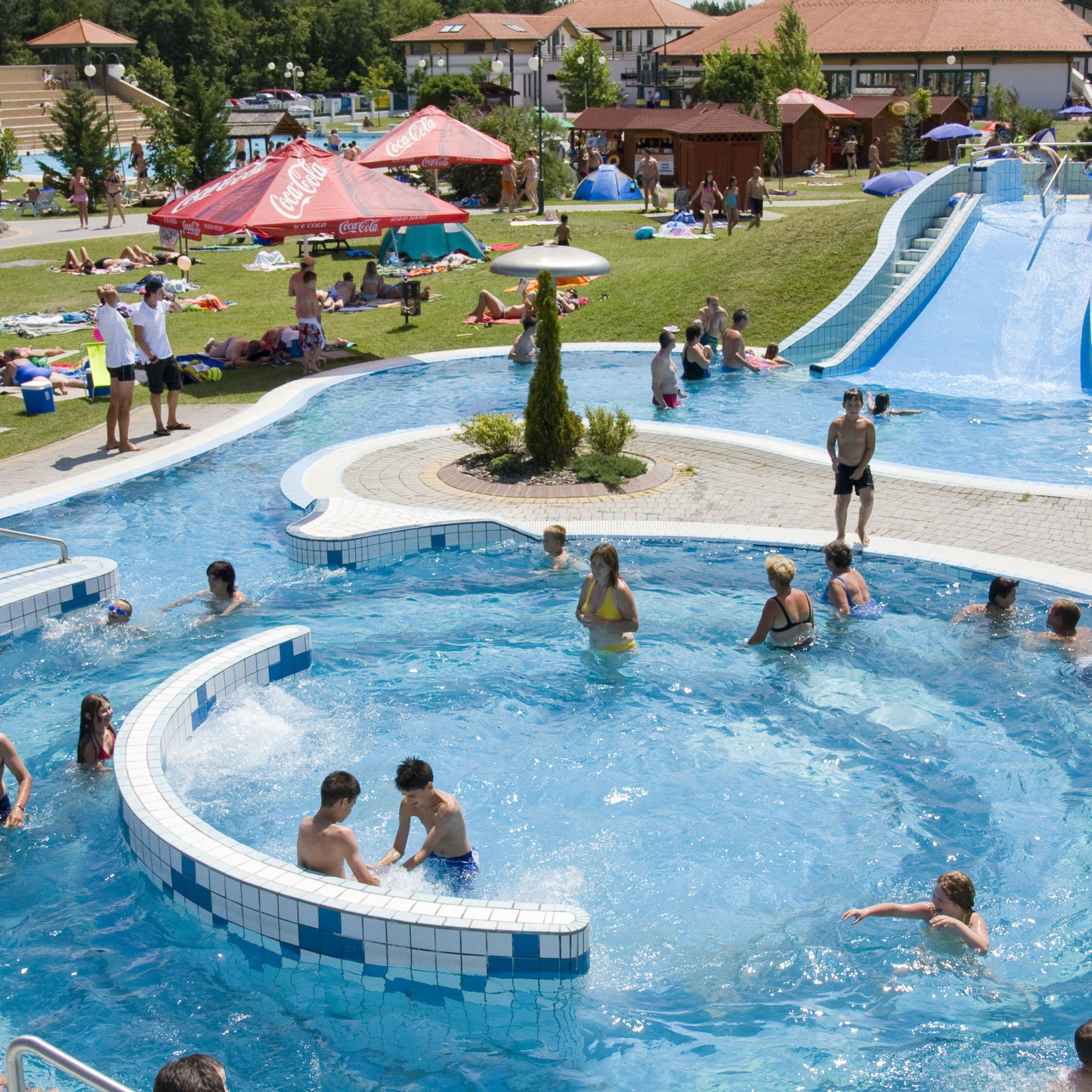 Aquaparkok és élményfürdők Nyíregyházától Kaposvárig - Szallas.hu Blog