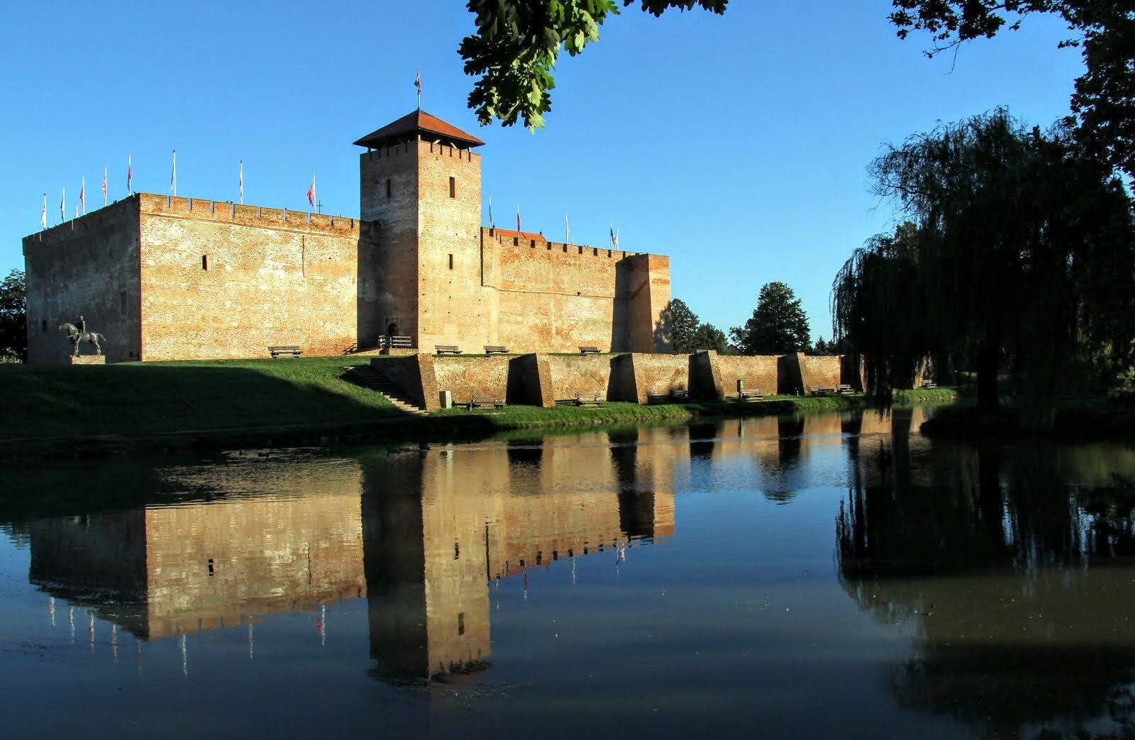 Evezz át a városon! – Vadregényes vízitúra Gyula és Békéscsaba legszebb ...