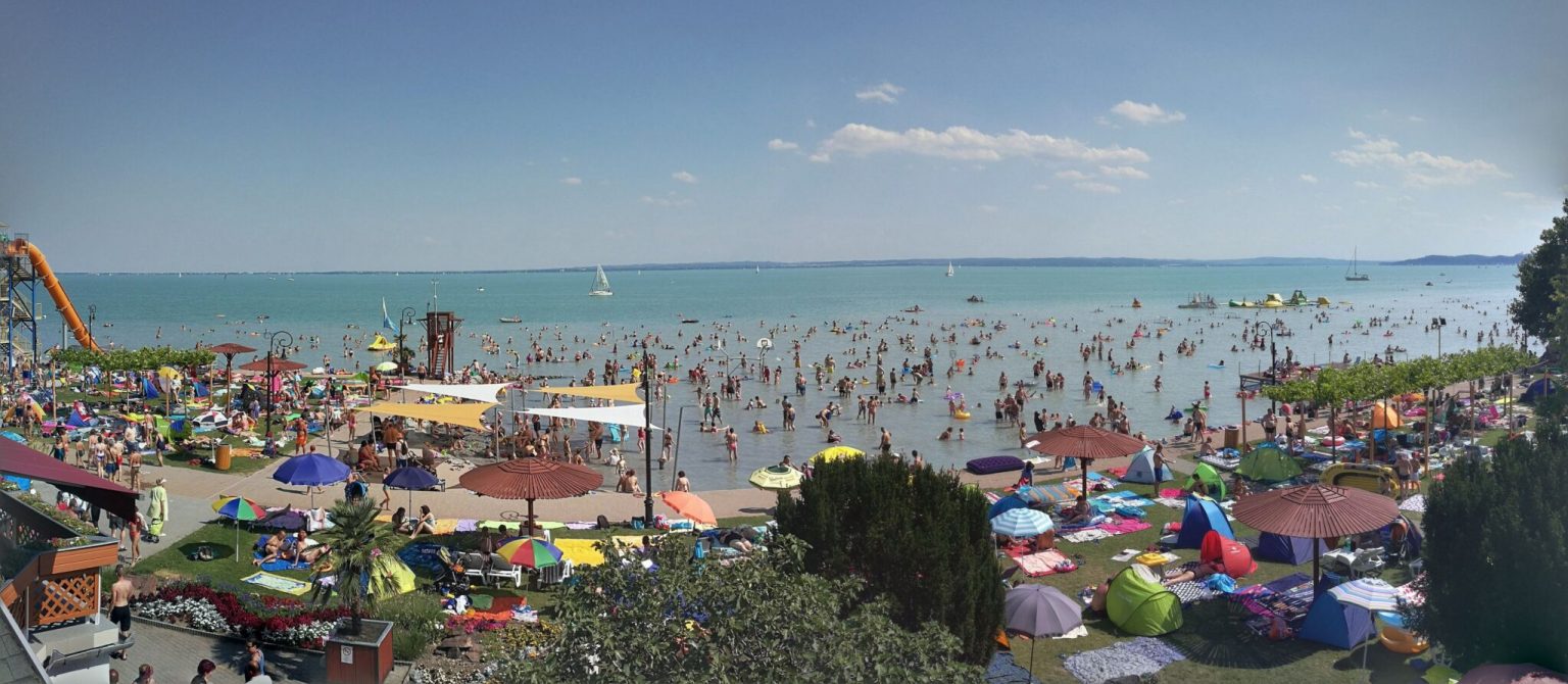 Ezek a kiváló vízminőségű strandok a Balatonon - Kék Hullám Zászlós ...