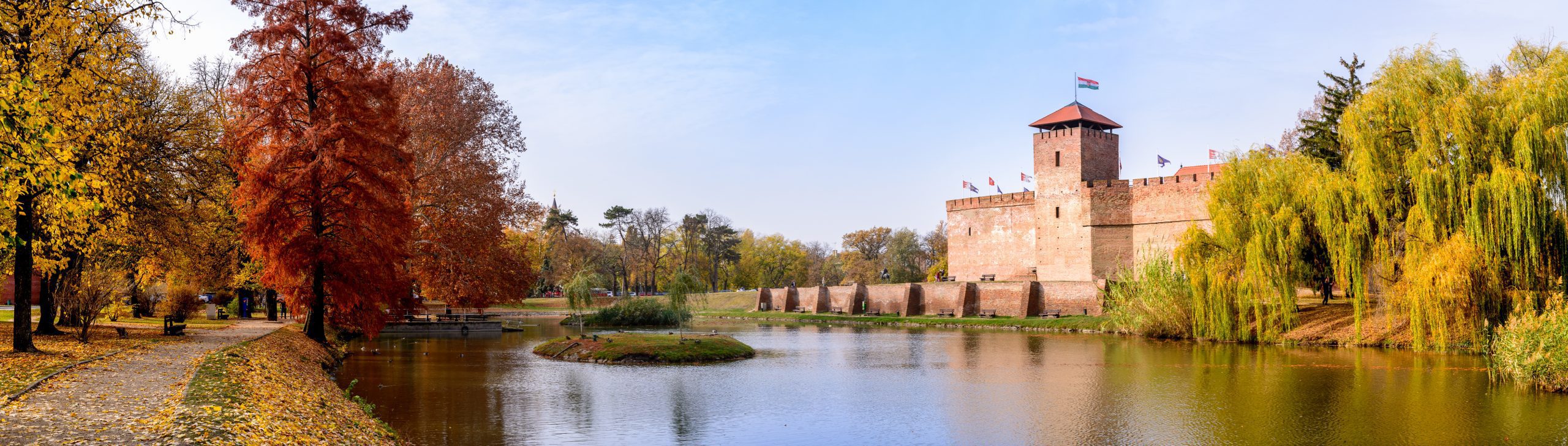 Megunhatatlan Gyula – Programok, éttermek és látnivalók a történelmi ...