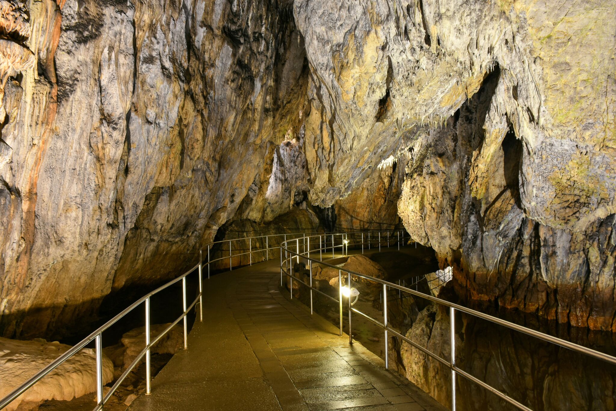 Türkizkék tengerszemek, pazar várak, felejthetetlen élmények – Zempléni ...