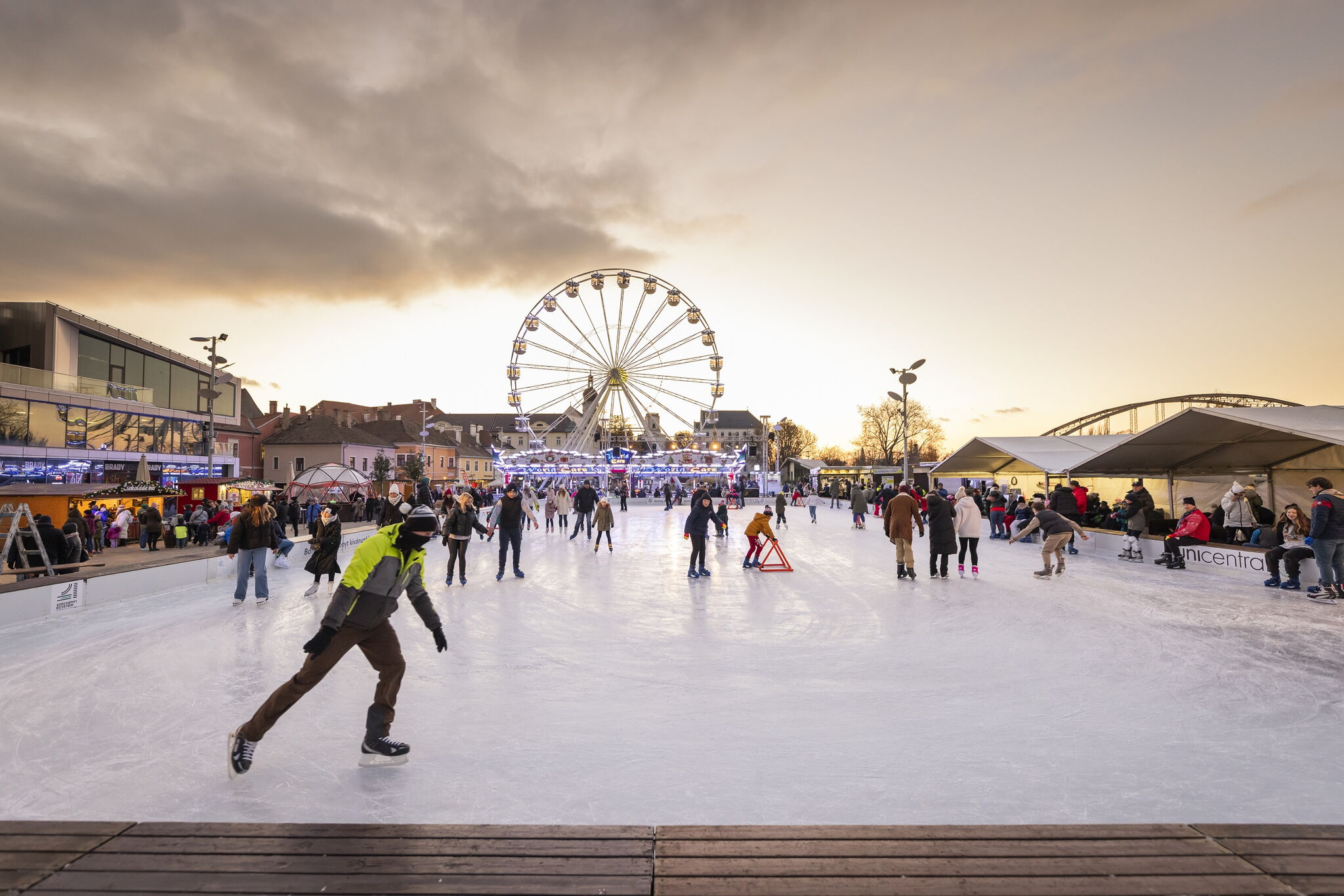 Advent Győrben 2024-ben is – Ezek a legjobb programok és szálláshelyek ...