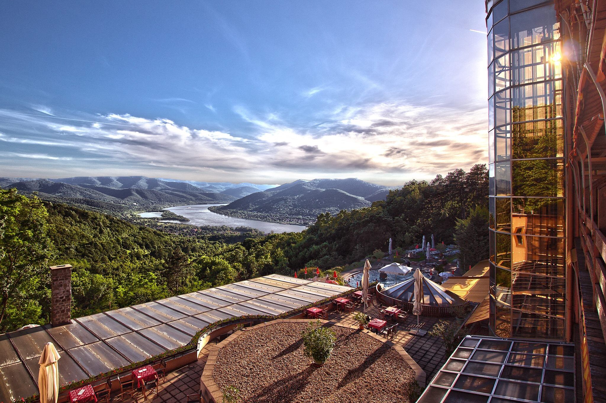 Sonka, nyuszi, jacuzzi – Így néz ki a tökéletes húsvét szállással ...