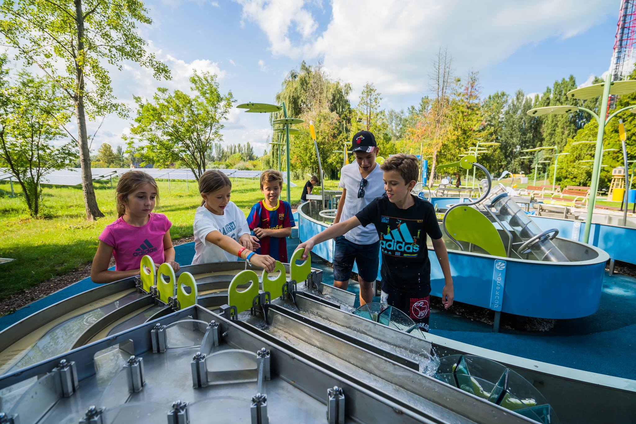 10 hűsítő vizes játszótér, amit imádni fognak a gyerekek - Szallas.hu Blog